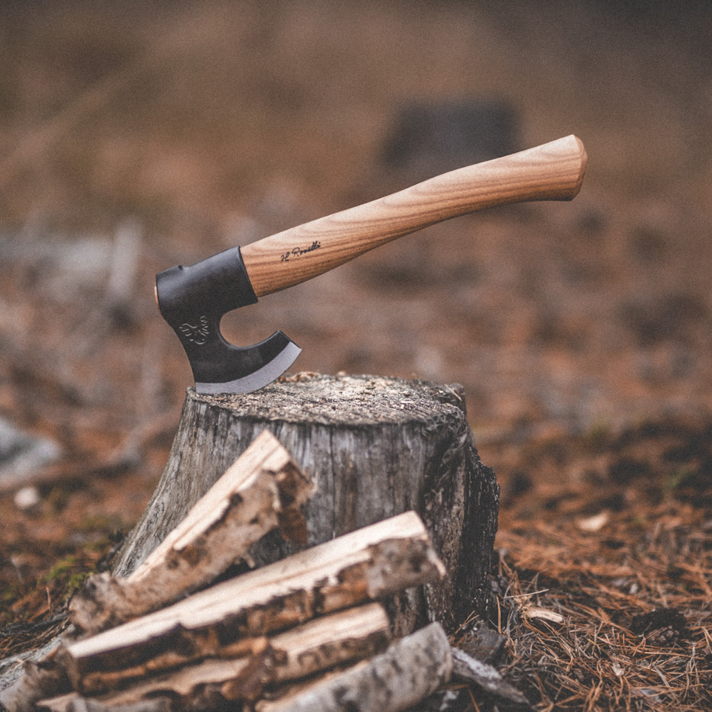 Roselli – handmade Finnish knives and axes since 1976.